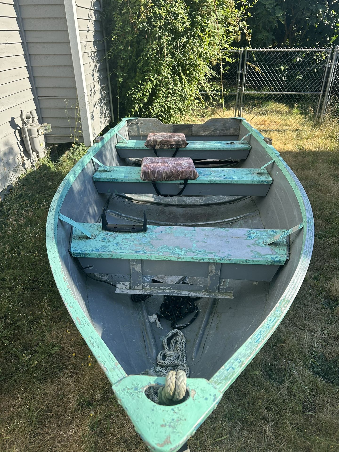 12 Ft Aluminum Boat for Sale in Kirkland, WA - OfferUp