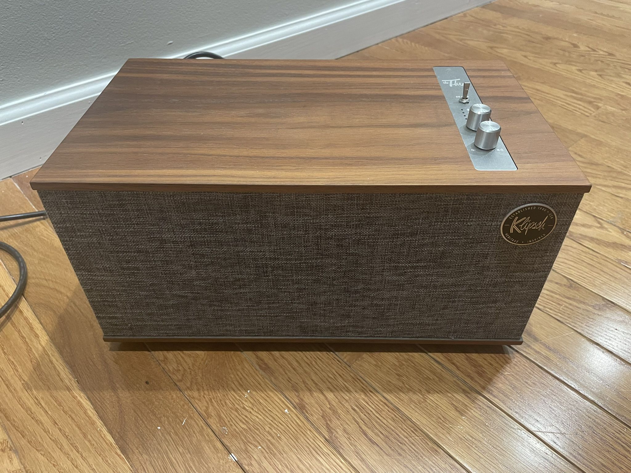 Klipsch The Three II Bluetooth Tabletop Stereo (Walnut) for Sale in ...