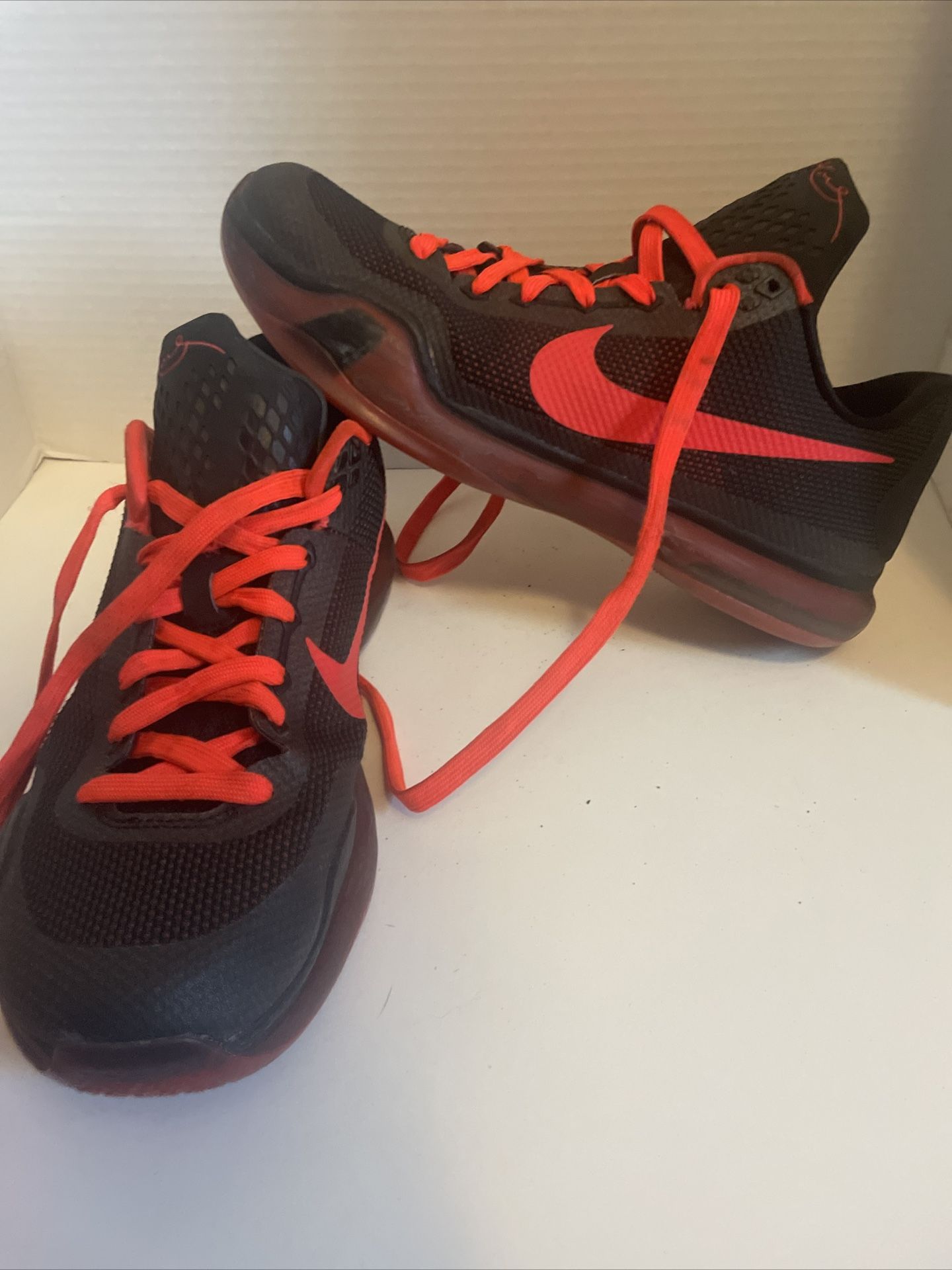 Nike Kobe 10 Bright Crimson for Sale in Hesperia, CA - OfferUp
