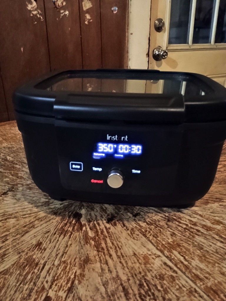 Instant Pot 6-in-1 Air Fryer and Indoor Grill IDGR1000 for Sale in ...