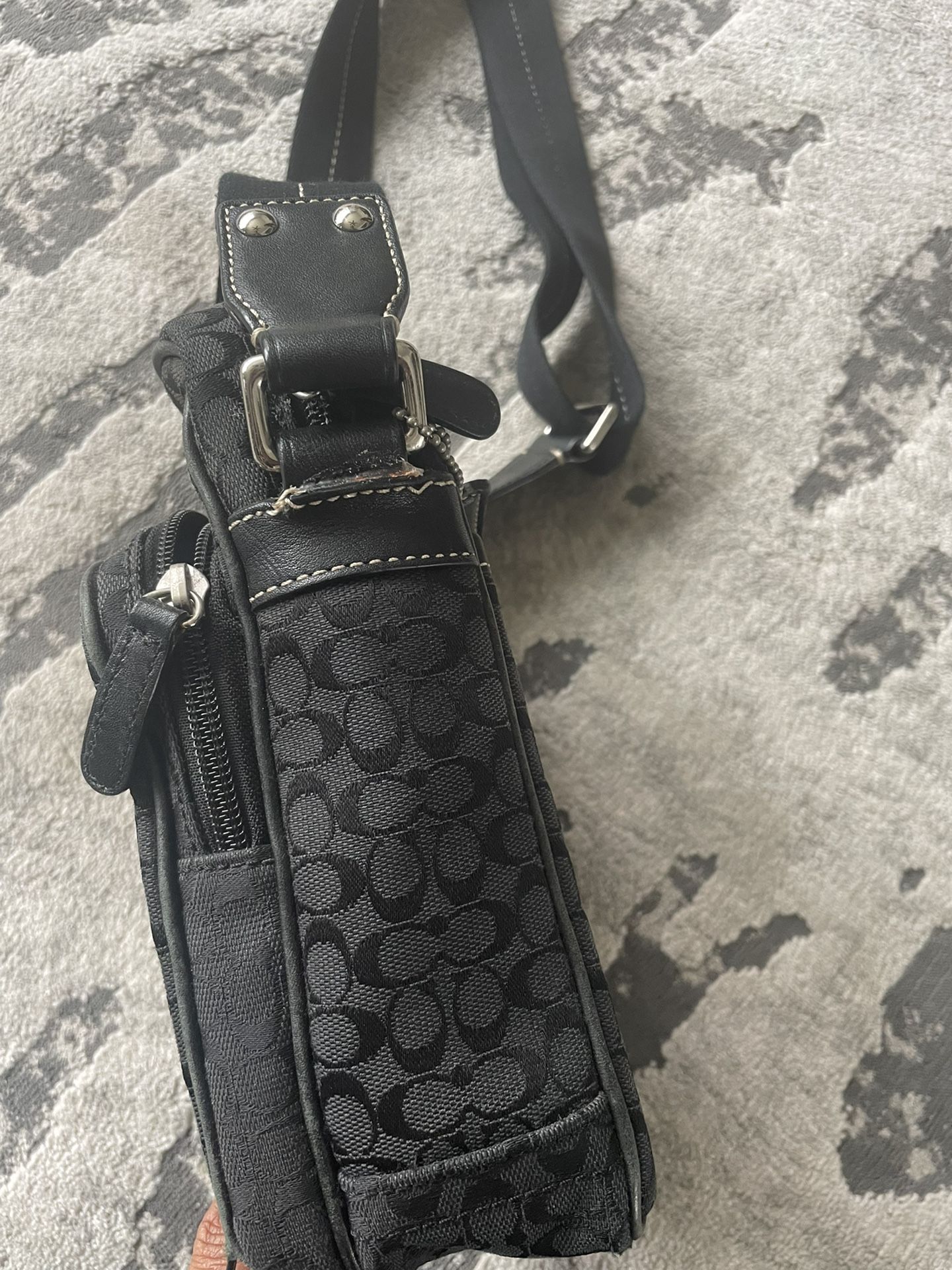 Crossbody Coach