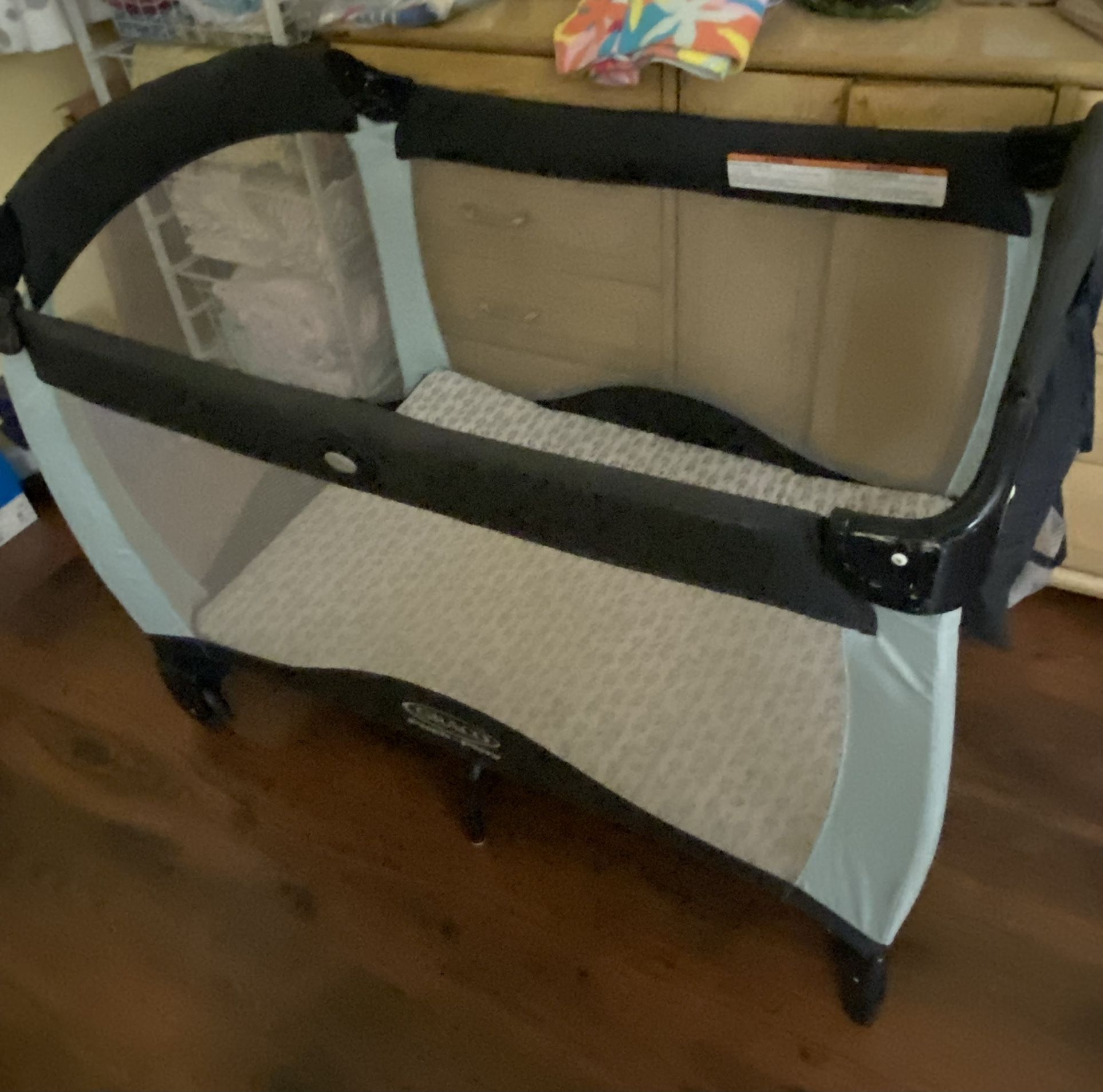 Free Baby Crib for Sale in Commack, NY - OfferUp