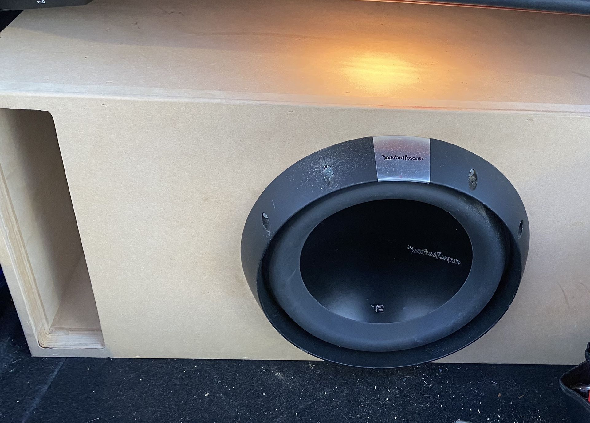 Rockford Fosgate Power T2 12 inch Subwoofer in custom made to spec box ...