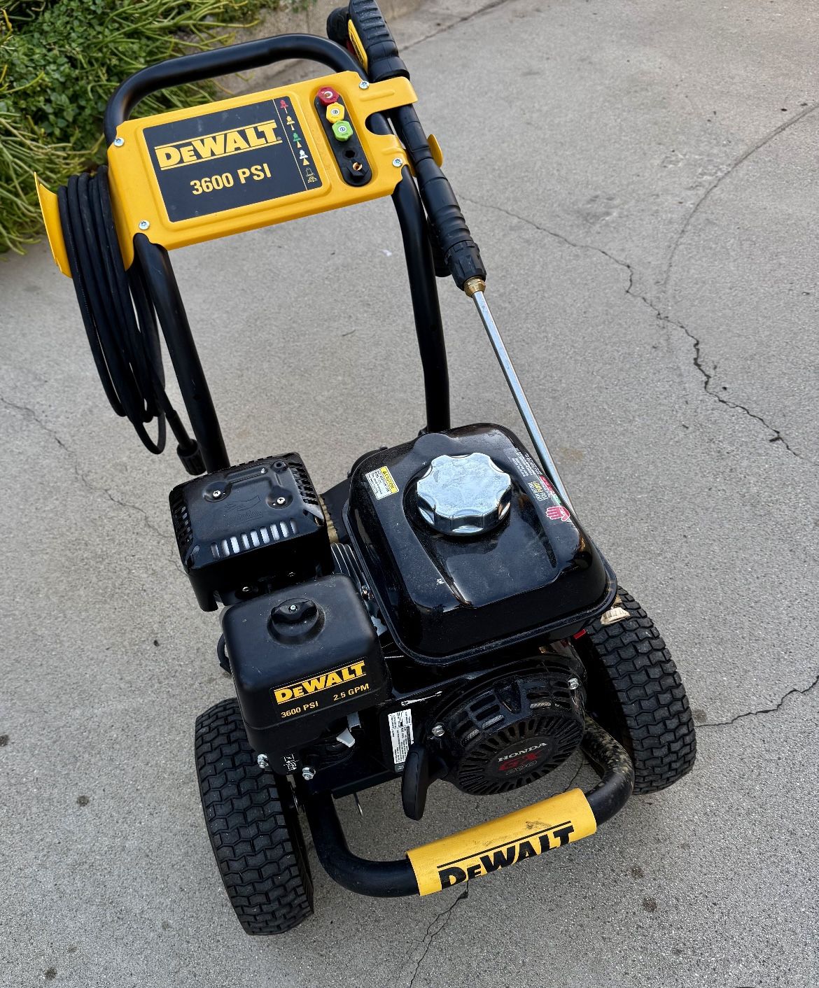 DeWalt Honda 3600 PSI 2.5 $425.00 for Sale in Long Beach, CA - OfferUp