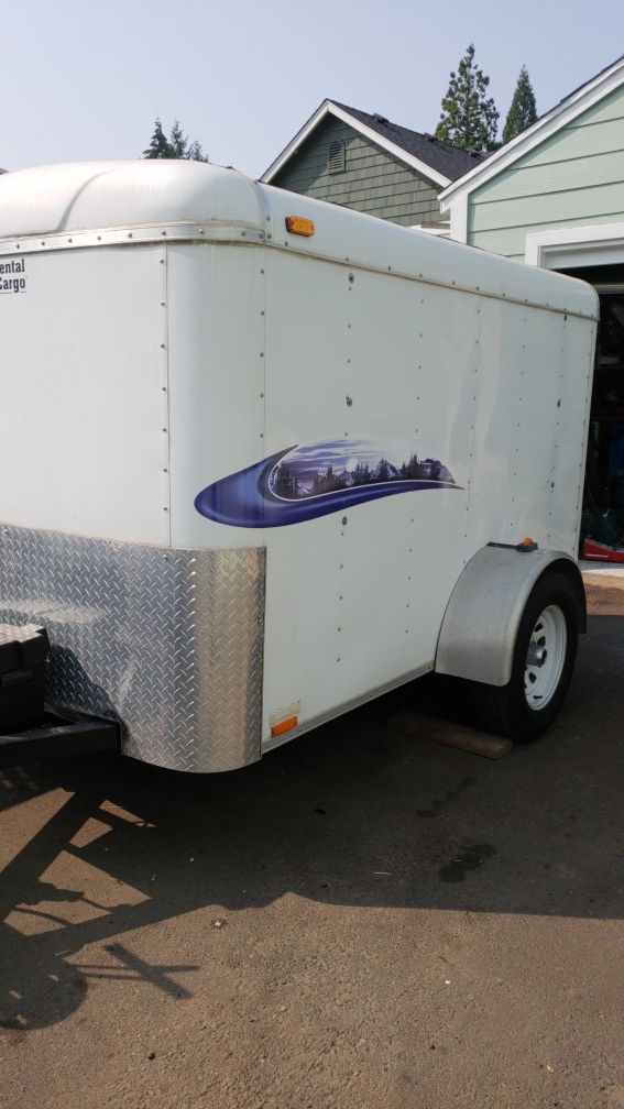 Small trailer camper sleeper. for Sale in Salem, OR - OfferUp