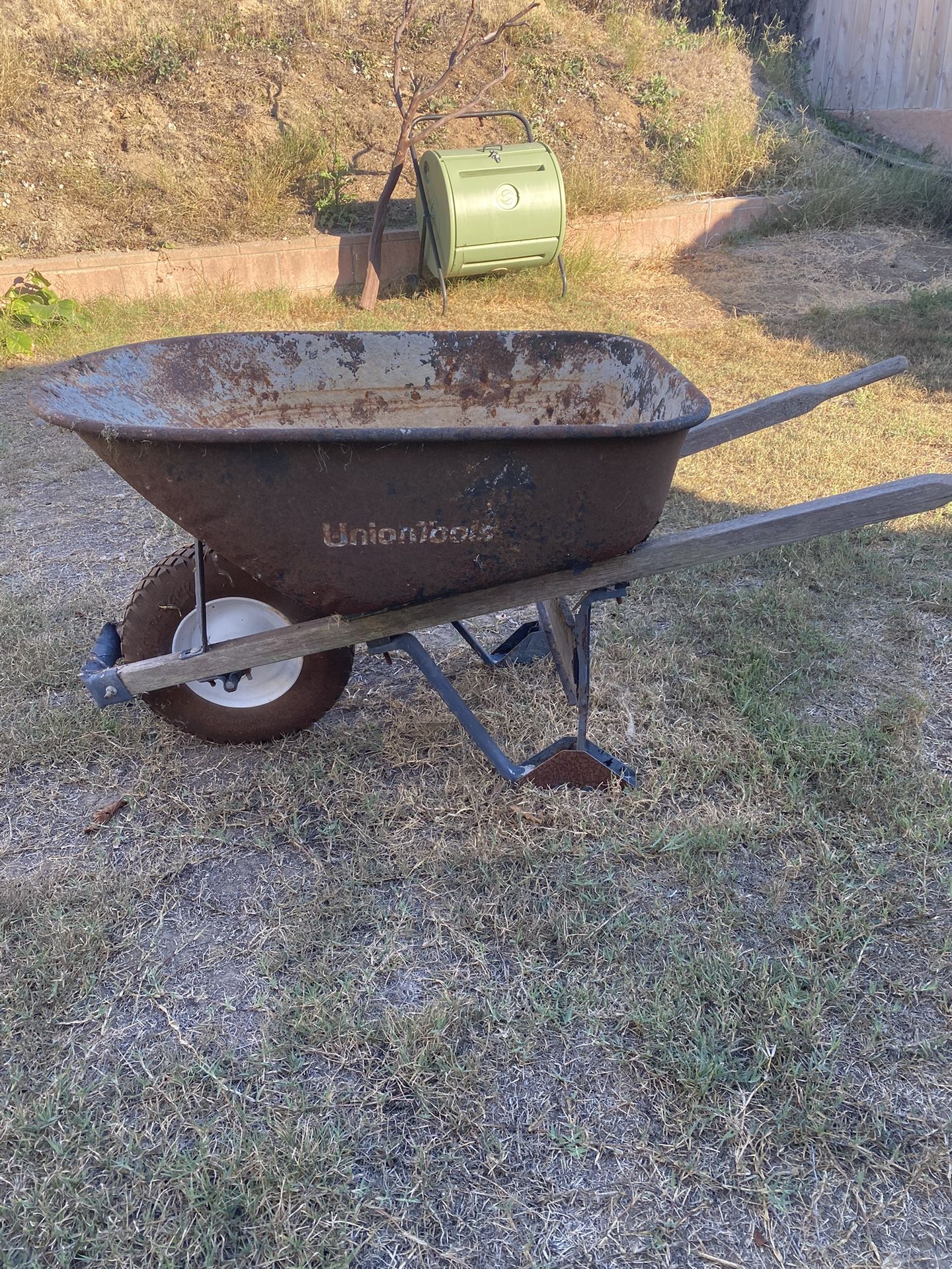 Wheelbarrow Free! for Sale in Chula Vista, CA - OfferUp