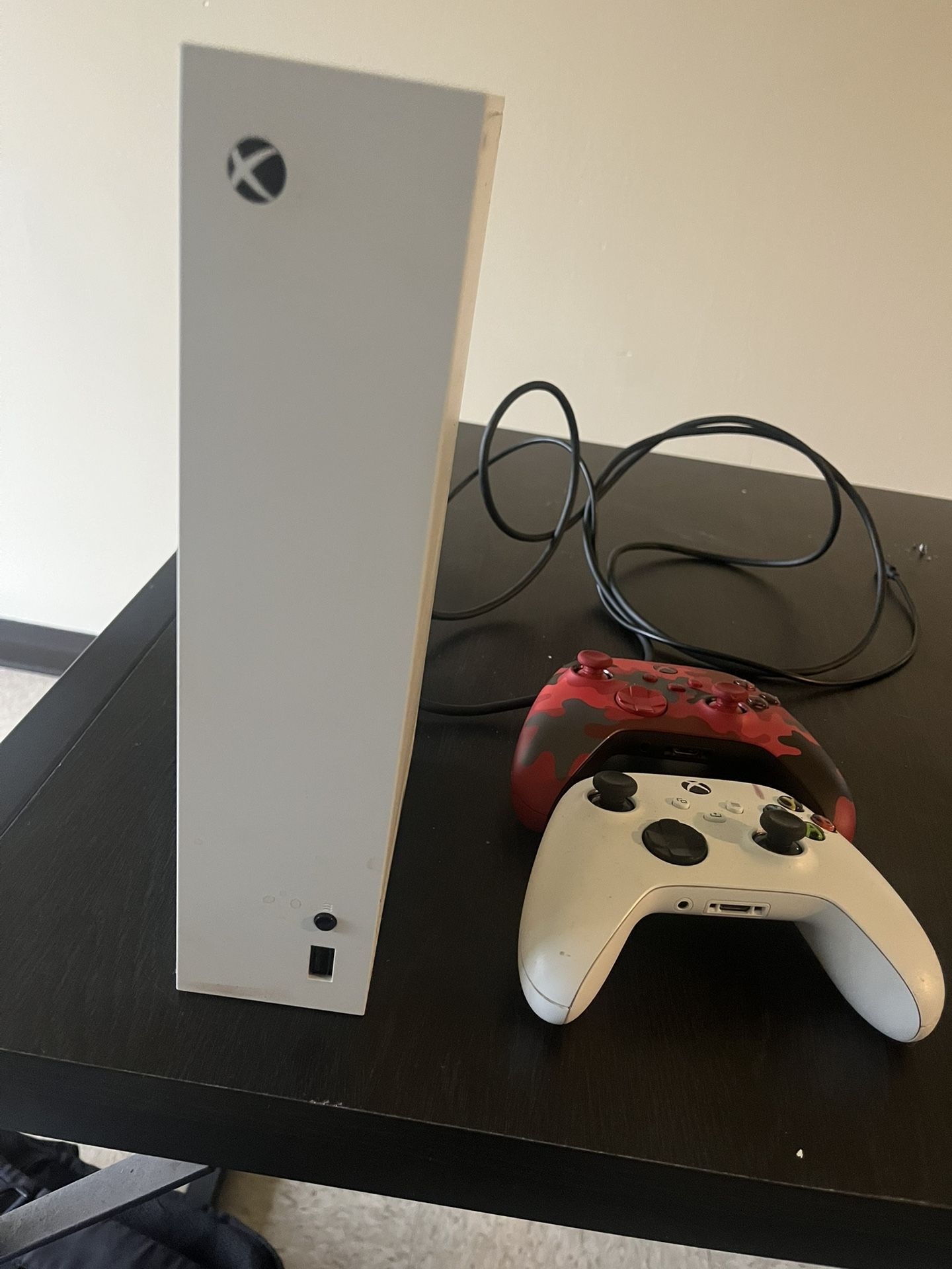 Xbox One S Z $175 Or OBO for Sale in Aurora, IL - OfferUp