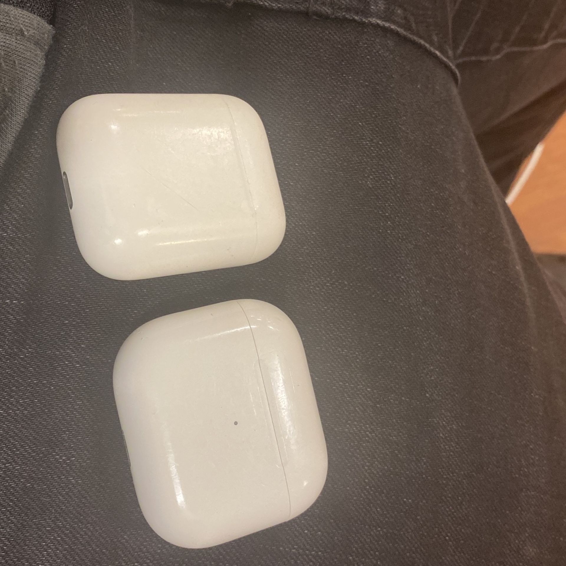 Airpod 3 $220 Regular Airpods $125 Both$320 for Sale in Painesville, OH ...
