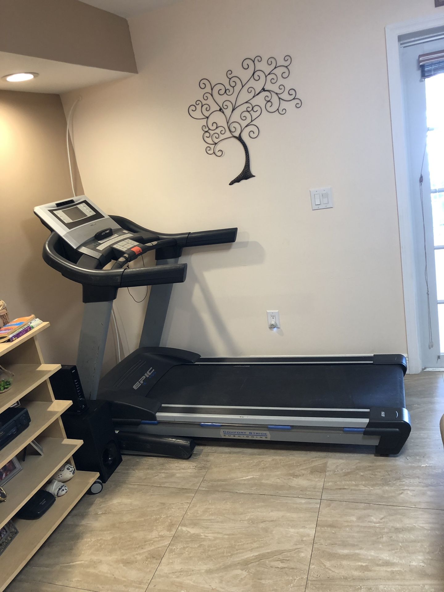 Treadmill, Epic for Sale in Miami, FL - OfferUp