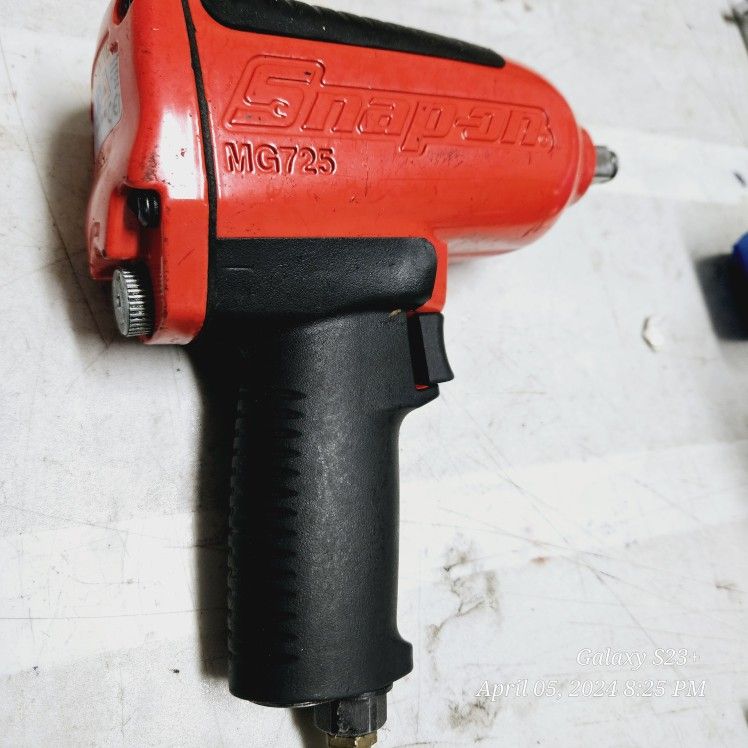 SNAP-ON. 1/2 Air Impact. MG725 for Sale in Goodyear, AZ - OfferUp