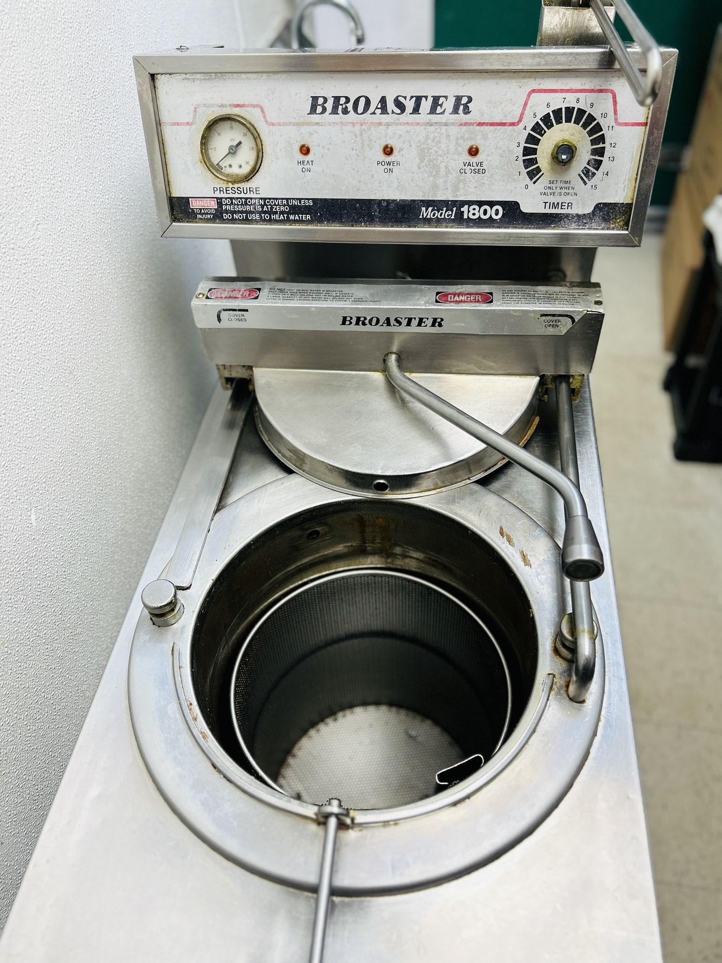 Broaster 1800 for Sale in Eastpointe, MI - OfferUp