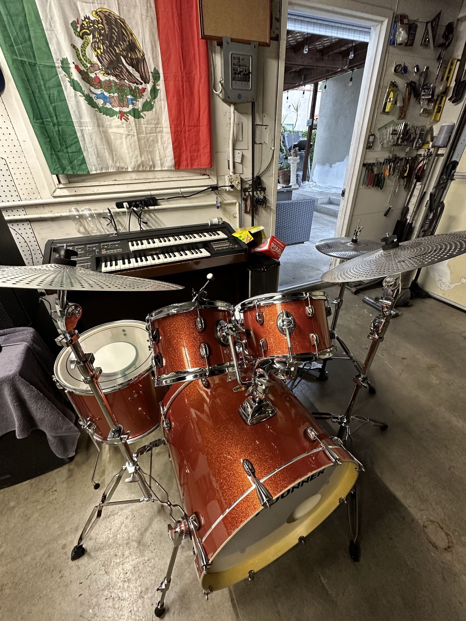 Donner Drum Set Adult with Practice Mute Pad,5-Piece 22 inch Full Size ...