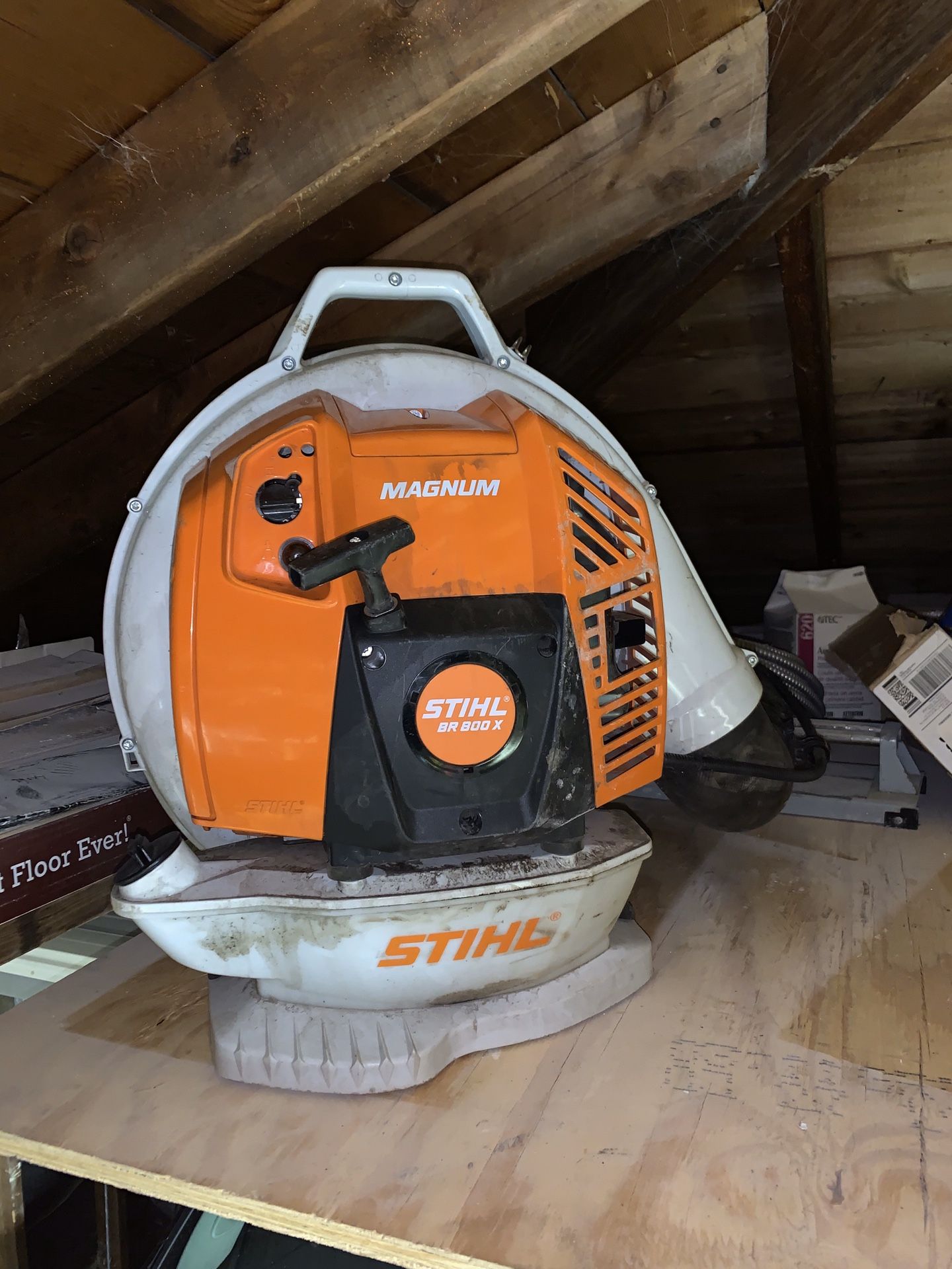 Stihl BR800x (backpack blower) for Sale in Chicago, IL - OfferUp