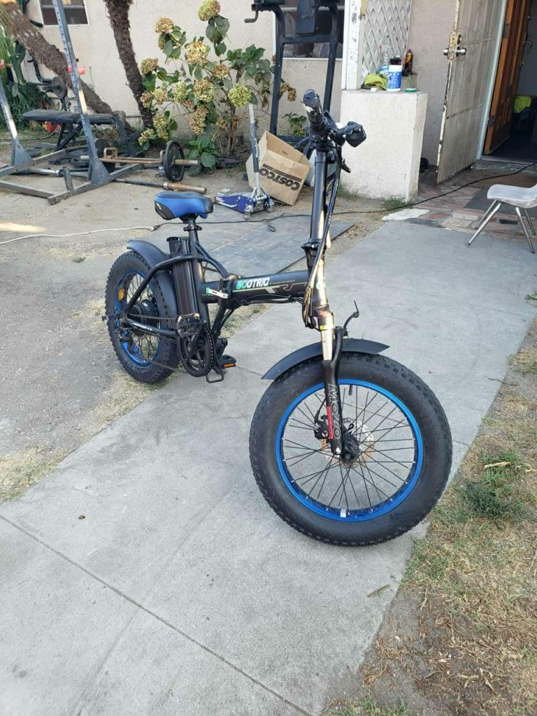 Keys, charger, full charged. 40miles per Charger 35mph bicycle Electric Bike Ebike E-bike Blue ...