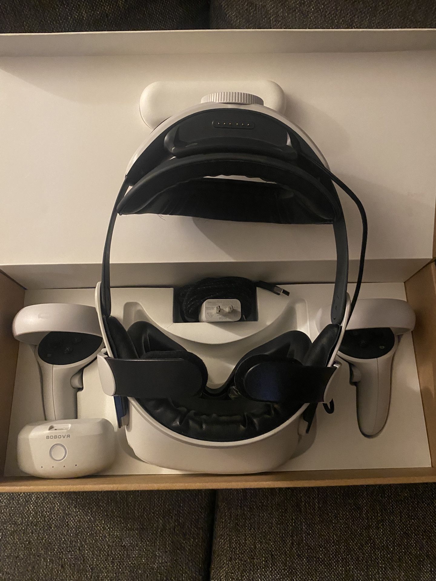 Oculus Quest 2 for Sale in Riverside, CA - OfferUp