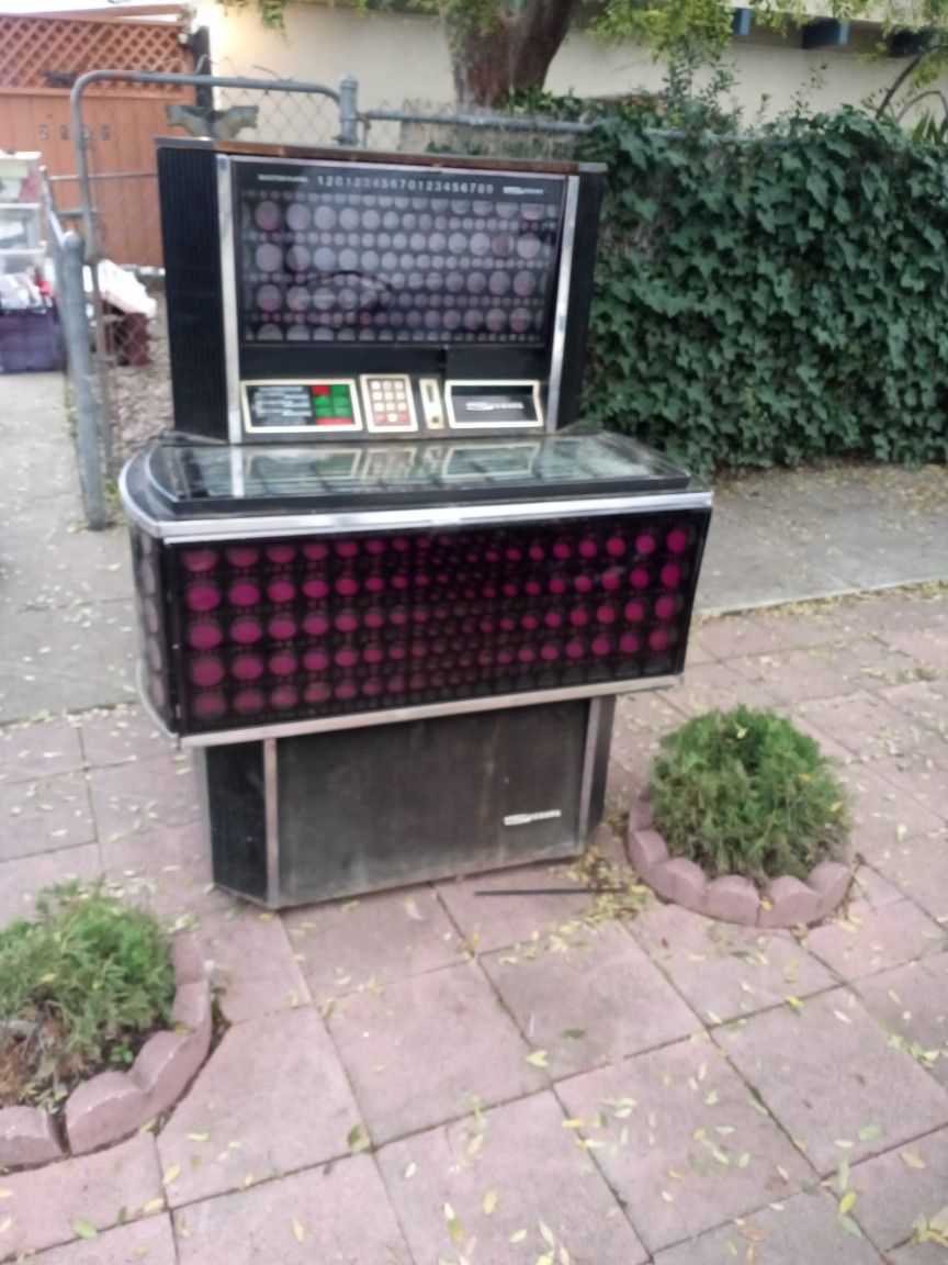 Seeburg Jukebox for Sale in San Jose, CA - OfferUp