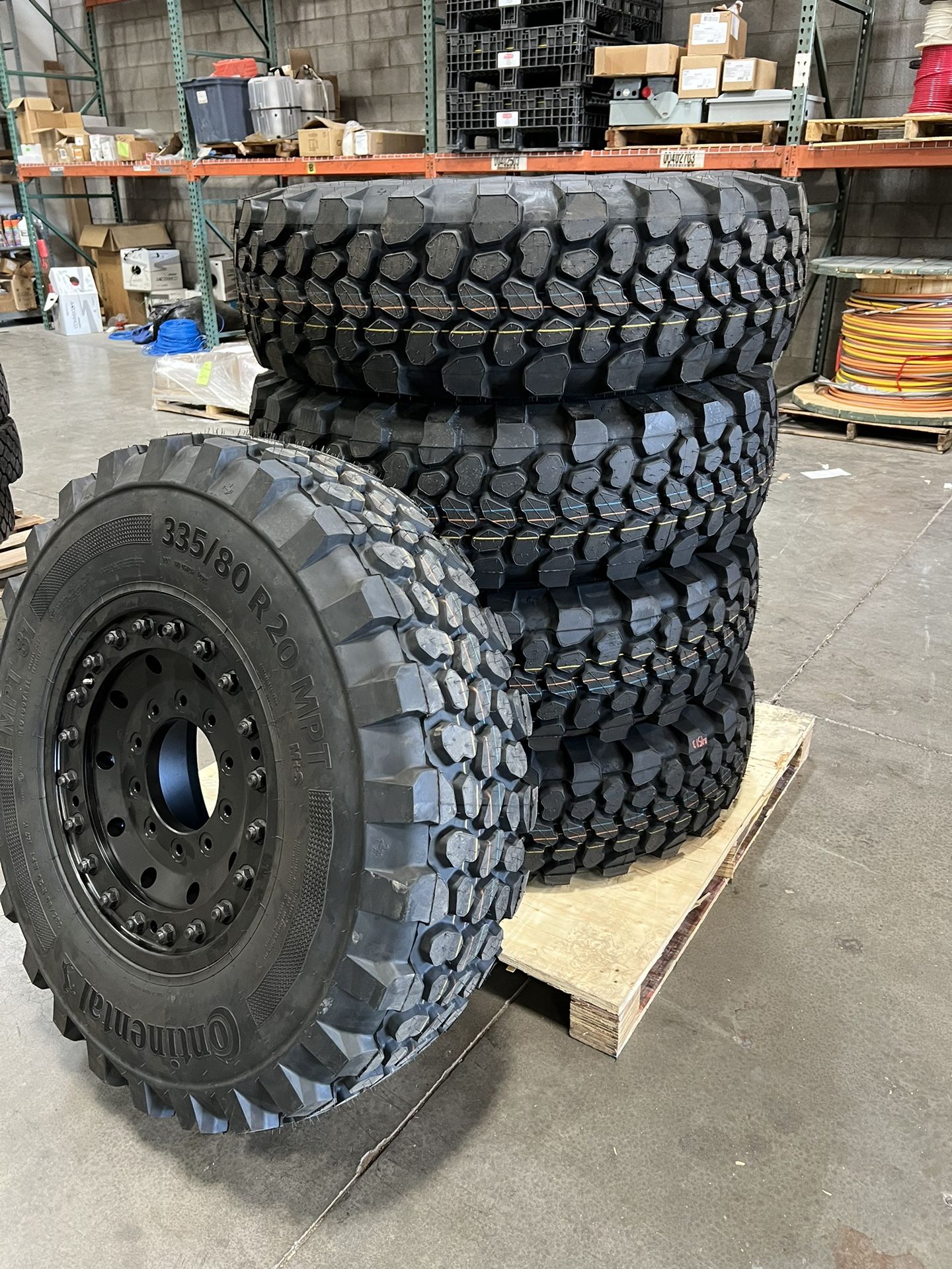 Continental MPT 81 335/80 R20 - DBL Design Super Single Tires and Rims ...