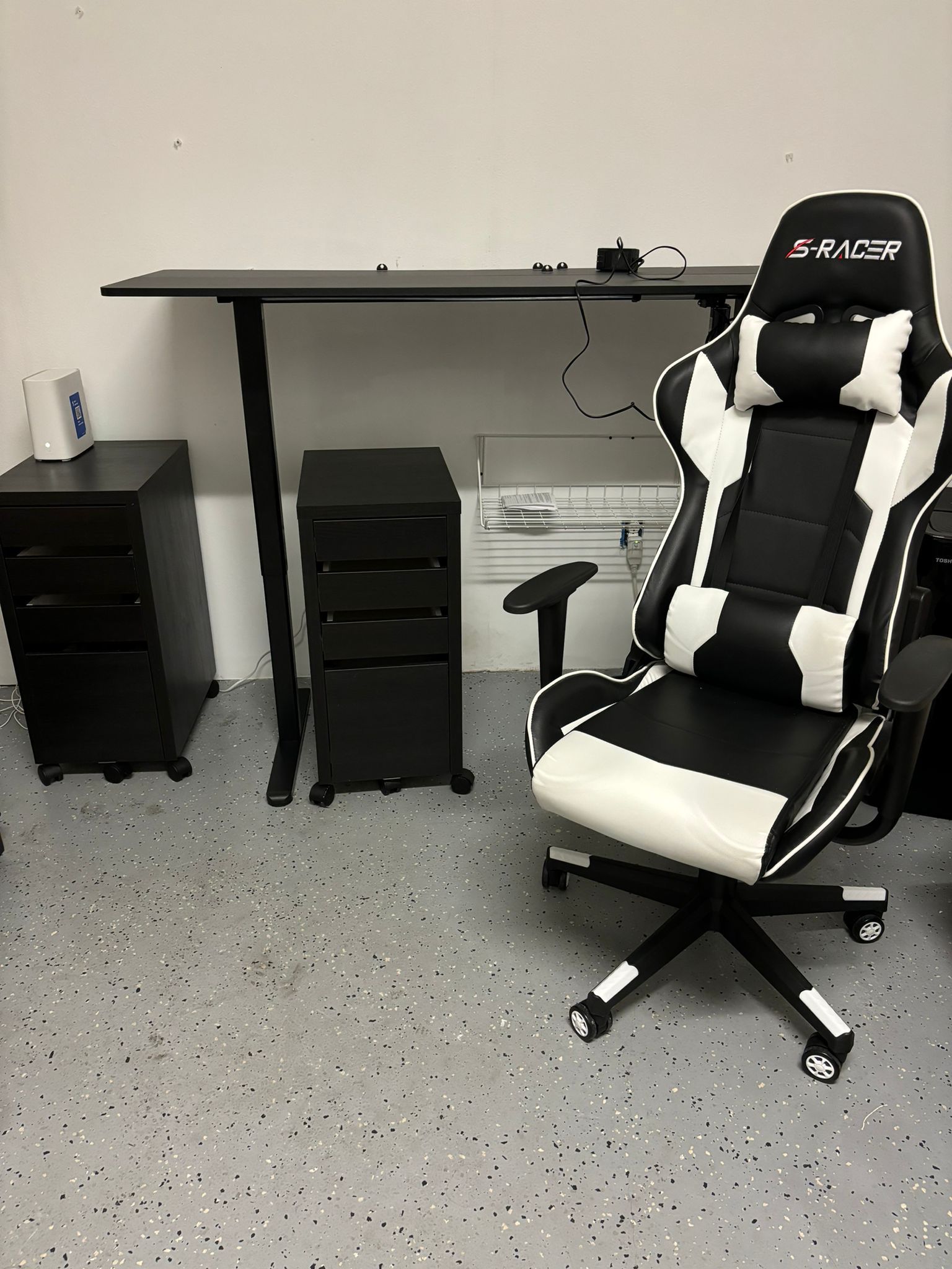 Height Adjustable Electric Standing Desk & S Racer Gaming Chair W/ 2 ...