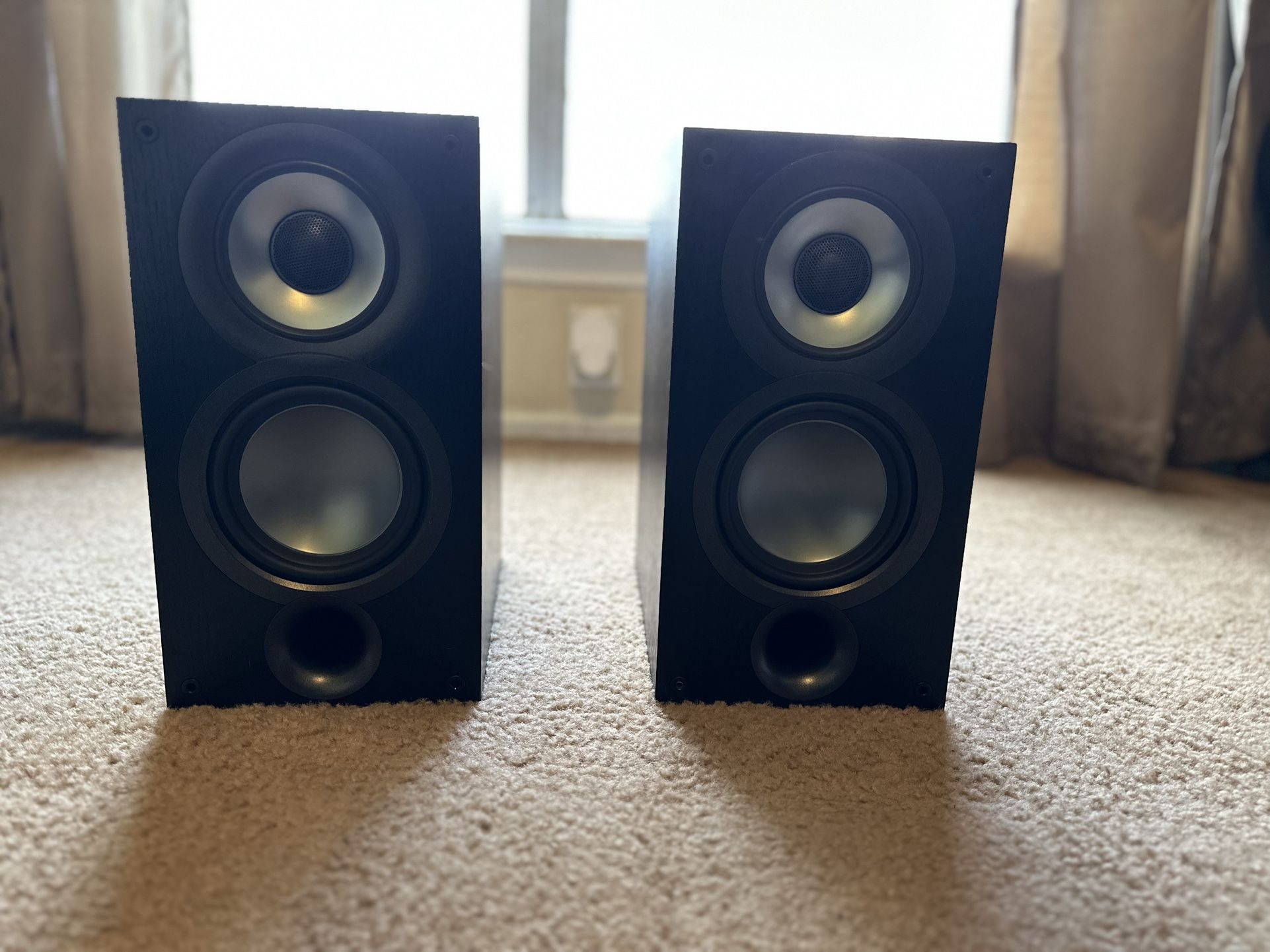 ELAC Uni-Fi 2.0 UB52 Bookshelf Speakers (Pair), Black (UB52-BK) for Sale in Houston, TX - OfferUp