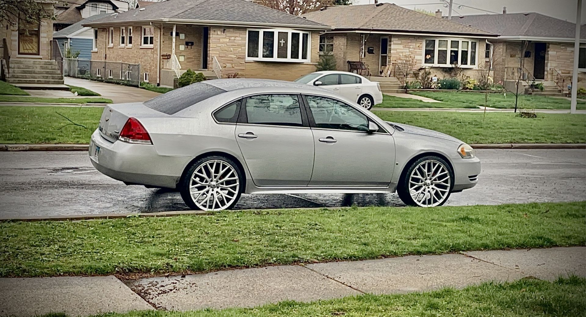 2010 Chevrolet Impala clean with rims Espanol/English for Sale in ...