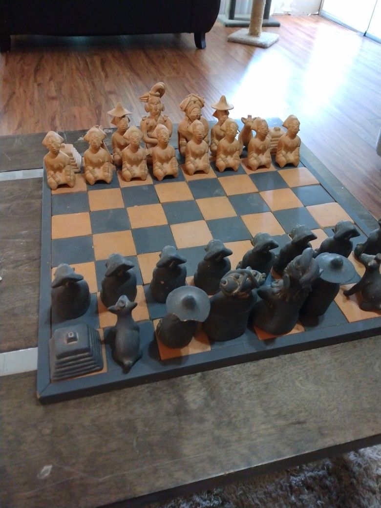Vintage Mexico Clay/Terracotta Chess Set for Sale in Victorville, CA ...