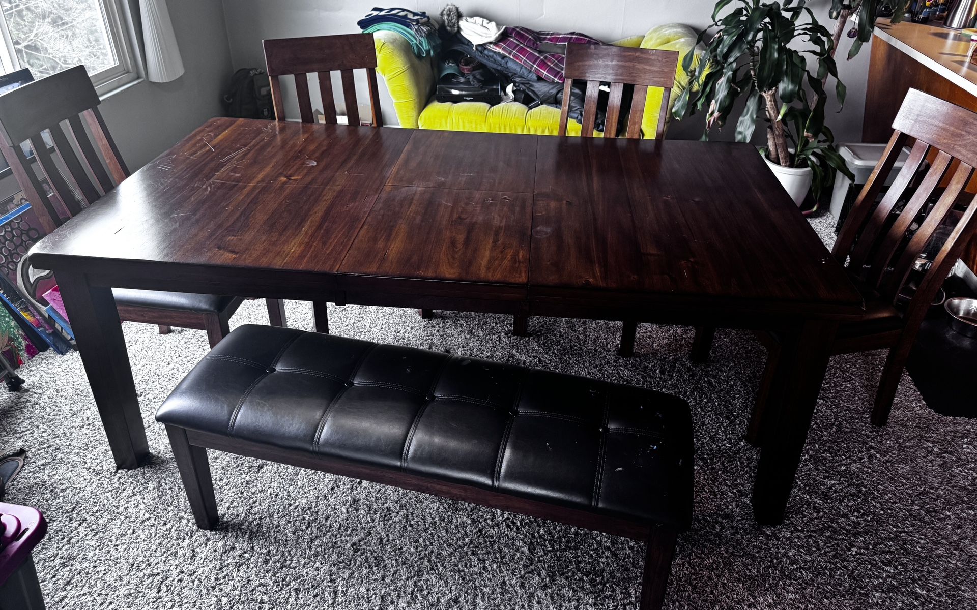 FREE DINING ROOM TABLE for Sale in Tacoma, WA - OfferUp