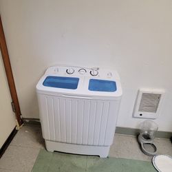 Portable Washing Machine Used Like New Condition I NEED SOMEONE TO BUY THIS IMMEDIATELY for Sale in Portland OR OfferUp