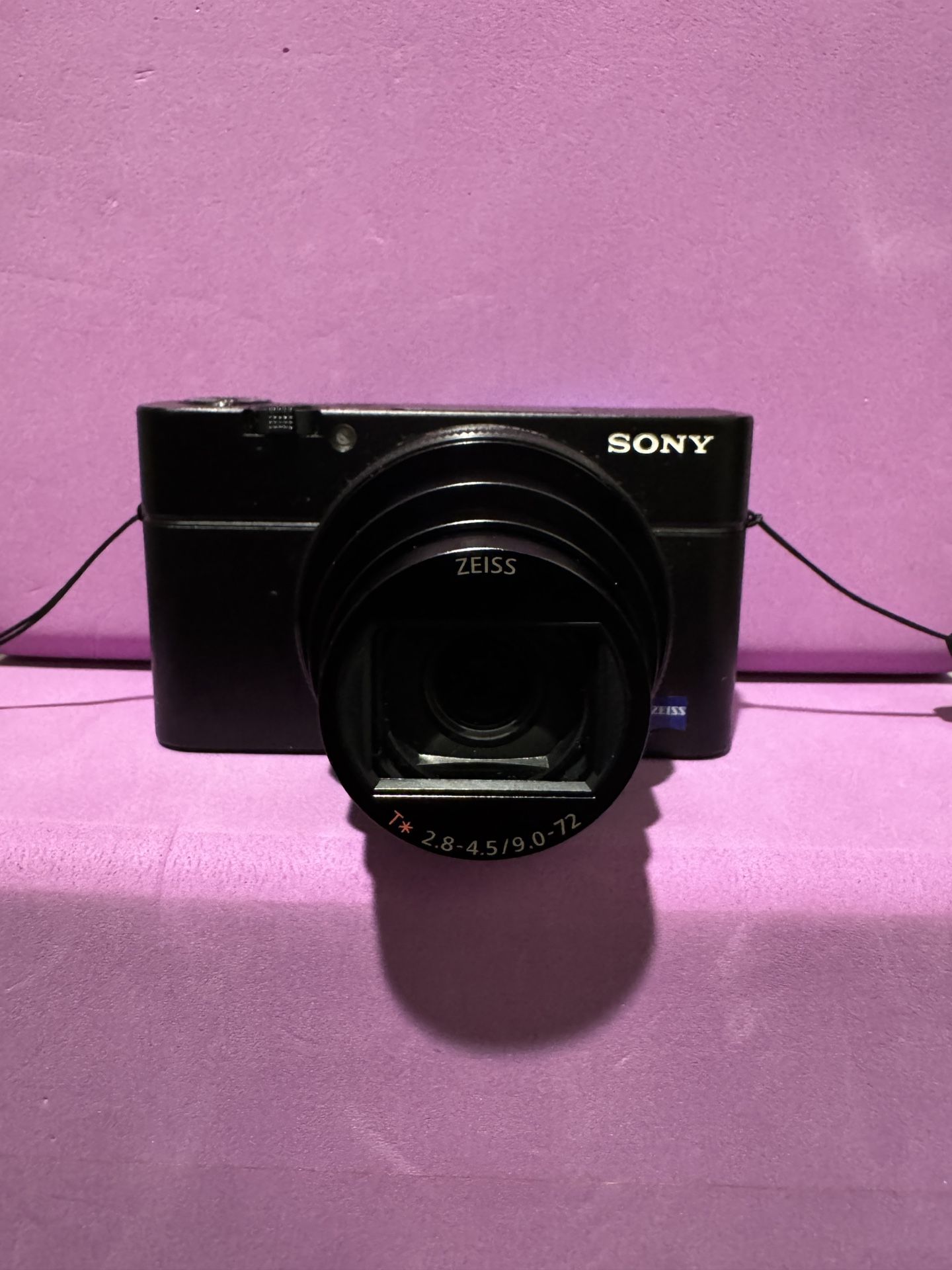 Sony RX100 VII Compact Camera for Sale in Paramount, CA - OfferUp