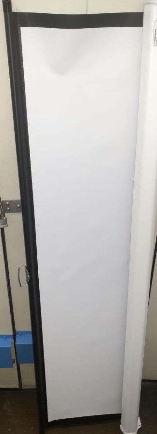 Infocus 76 inch 16:9 Projector Screen HW-HTSCREEN76 for Sale in Kenmore ...