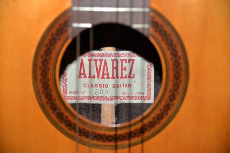 Vintage ALVAREZ 5001 Classical Acoustic Guitar - Made in Japan for Sale ...