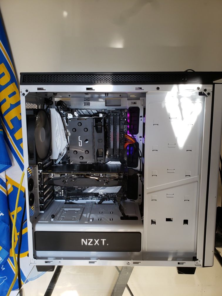 Mid tier gaming pc for Sale in Milwaukee, WI - OfferUp