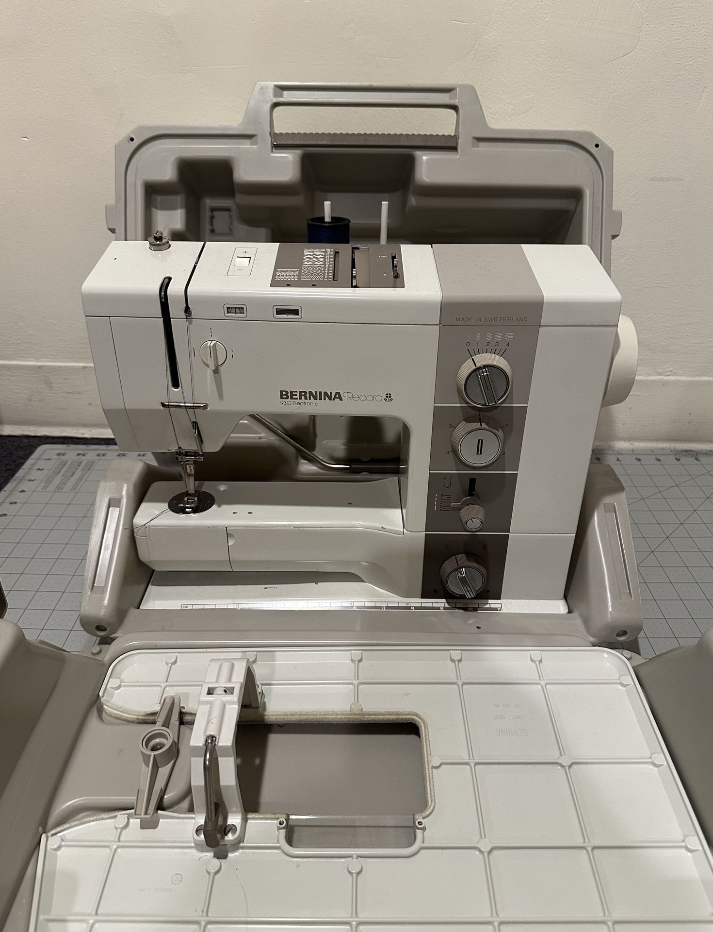 BEAUTIFUL! Bernina 930 Record Sewing Machine! for Sale in Seattle, WA ...