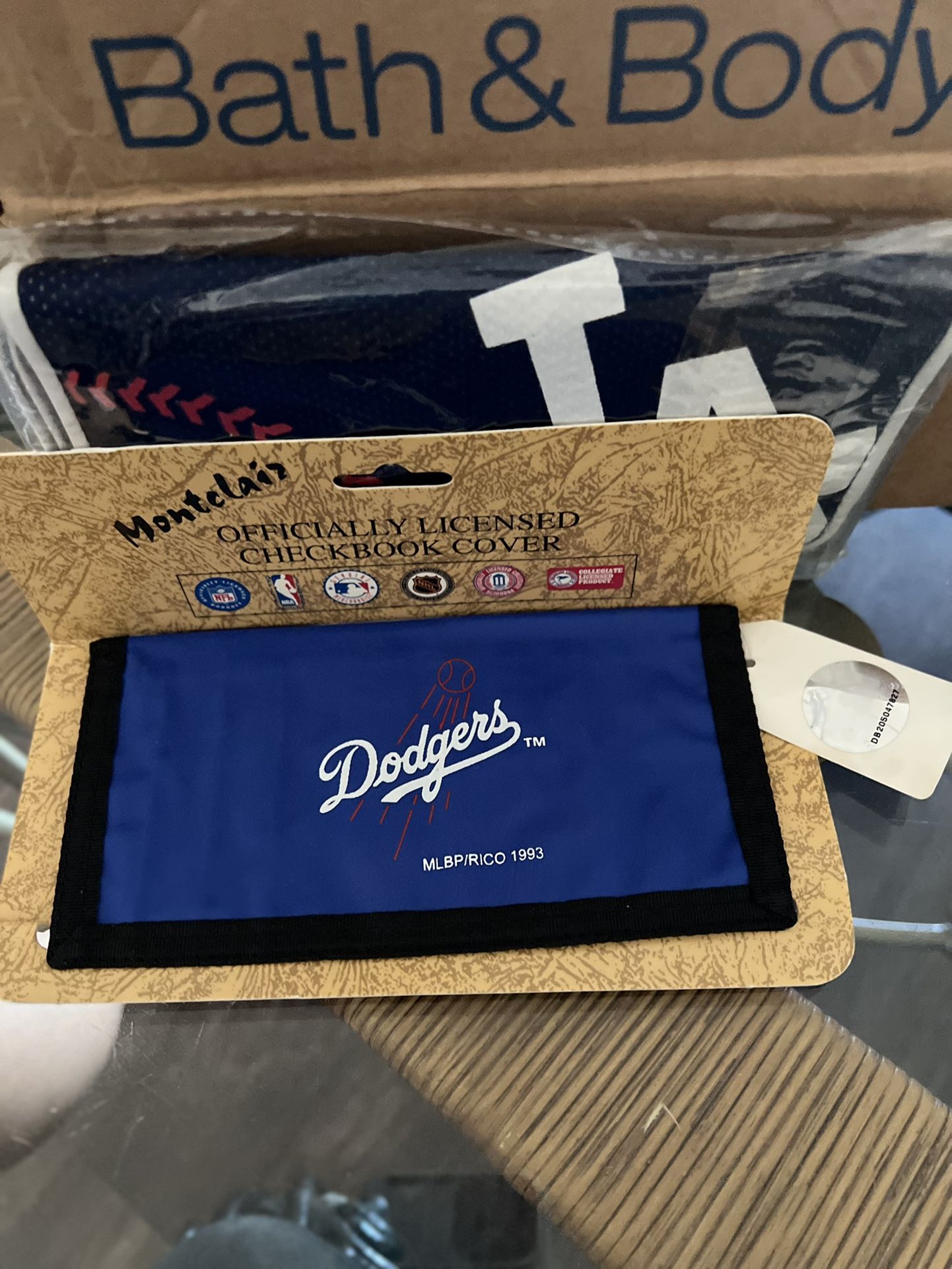 La Dodgers Checks