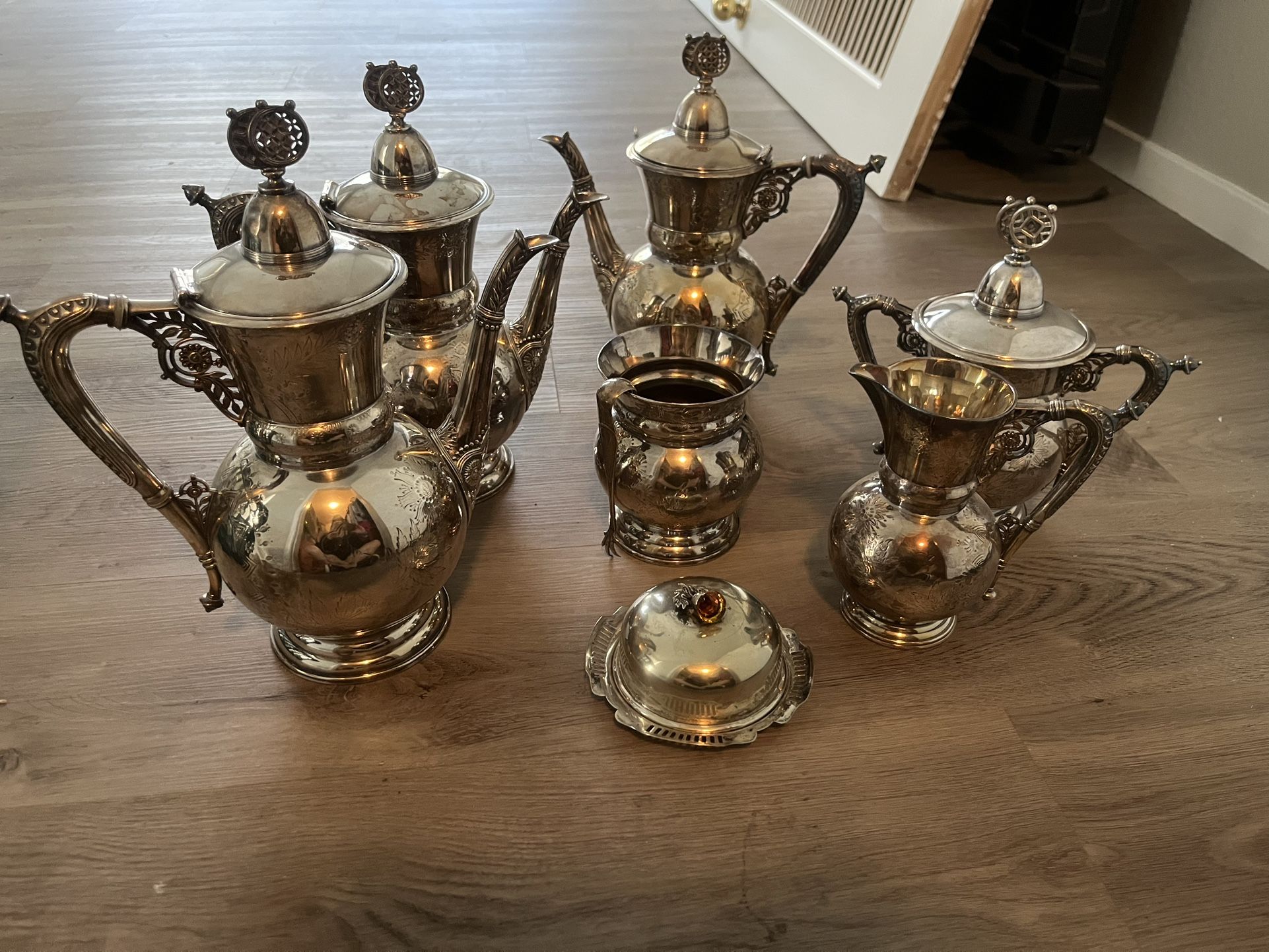 11 Piece: Meriden tea Set - 1945 for Sale in Las Vegas, NV - OfferUp