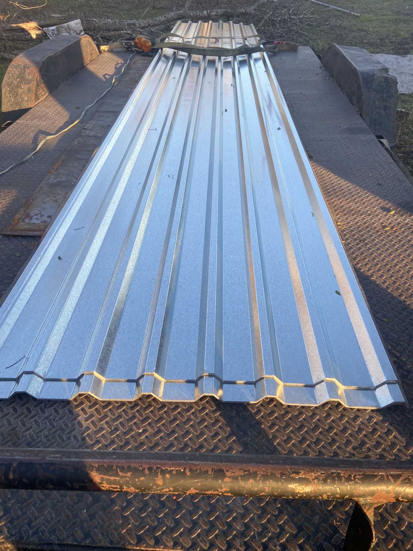R Panel Lamina Metal Sheet for Sale in San Antonio, TX - OfferUp