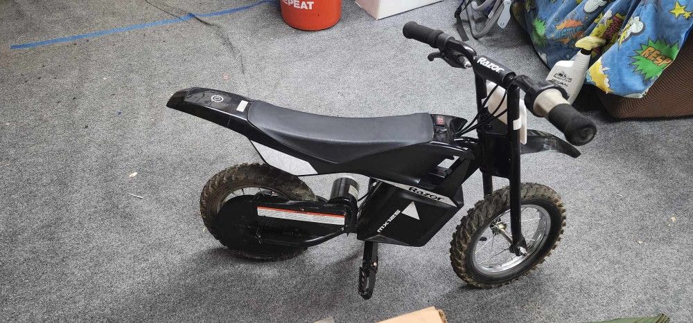 Razor Miniature Dirt Rocket MX125 Electric-Powered Dirt Bike for Sale ...