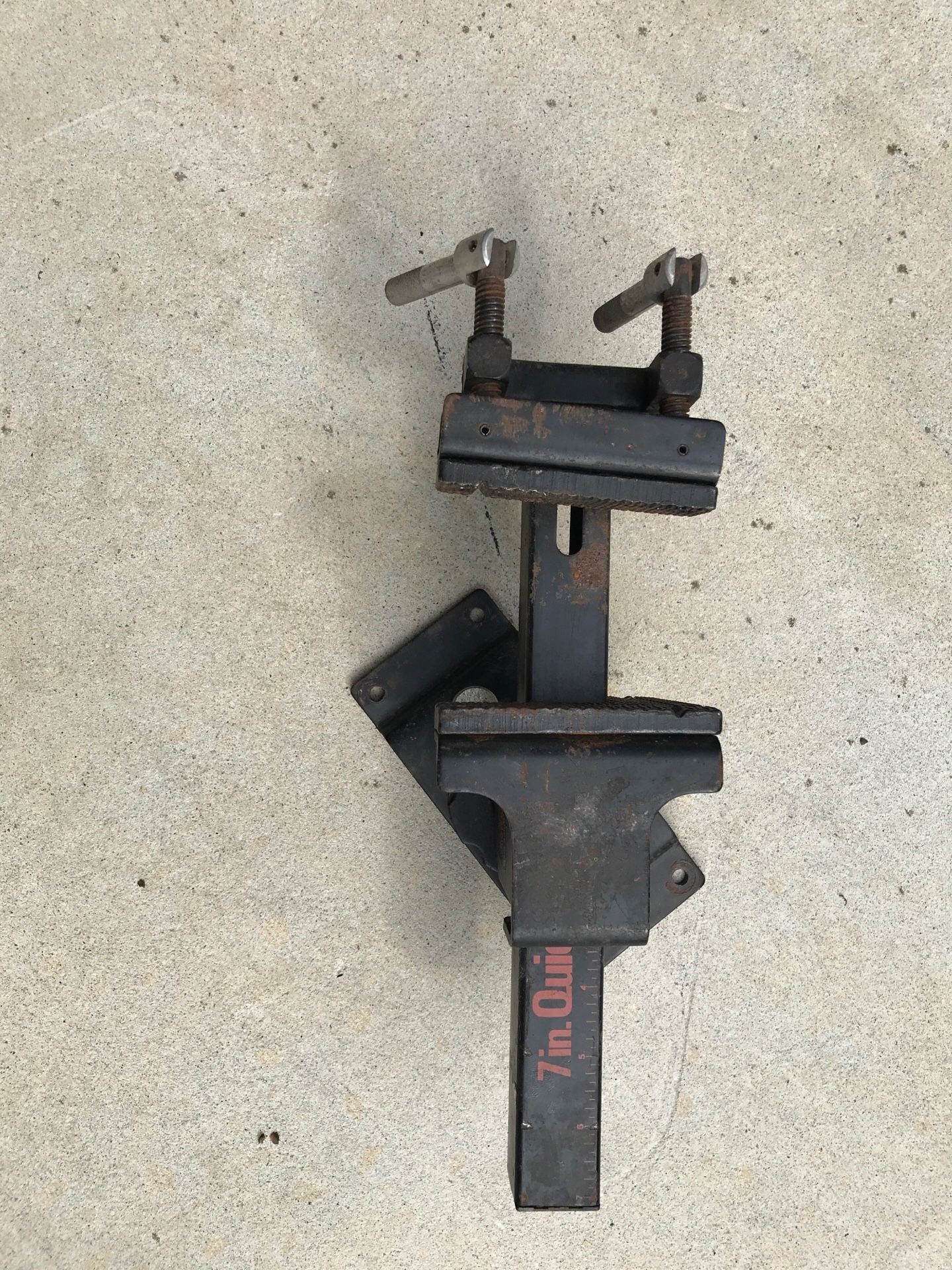 Quick Vise- 7 inch- 360 degree turning radius- Jaws are replaceable w ...