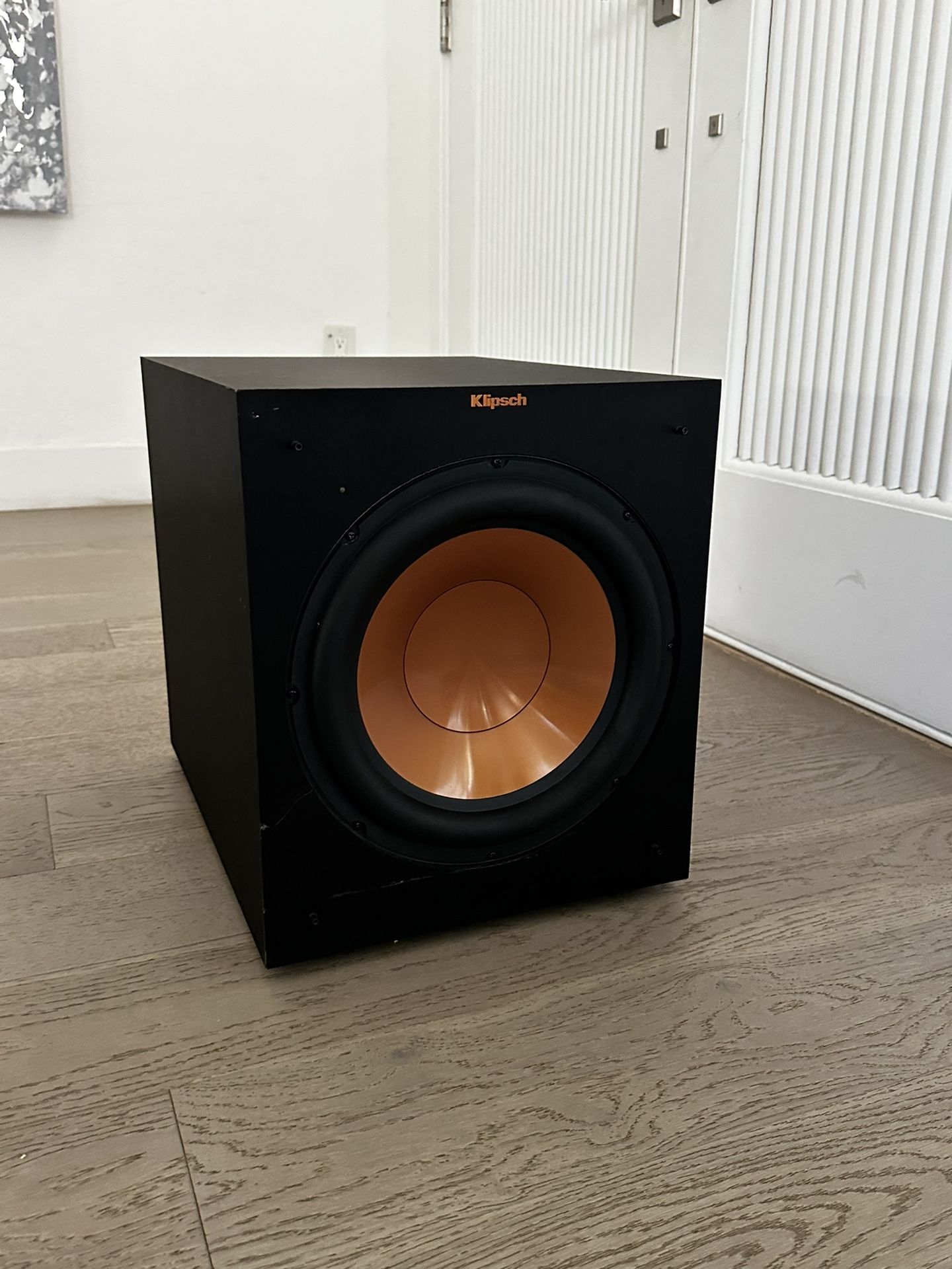Never used Klipsch R12SW Speaker for Sale in Chandler, AZ - OfferUp