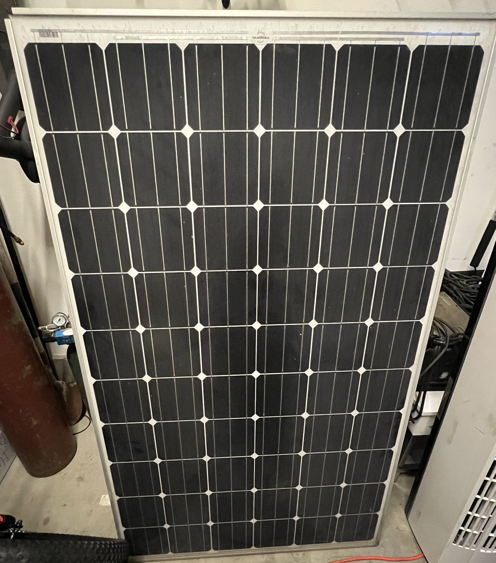 PRICE LOWERED TO $60!!!Solar Panels Sunmodule SW 285 mono PRICE LOWERED ...