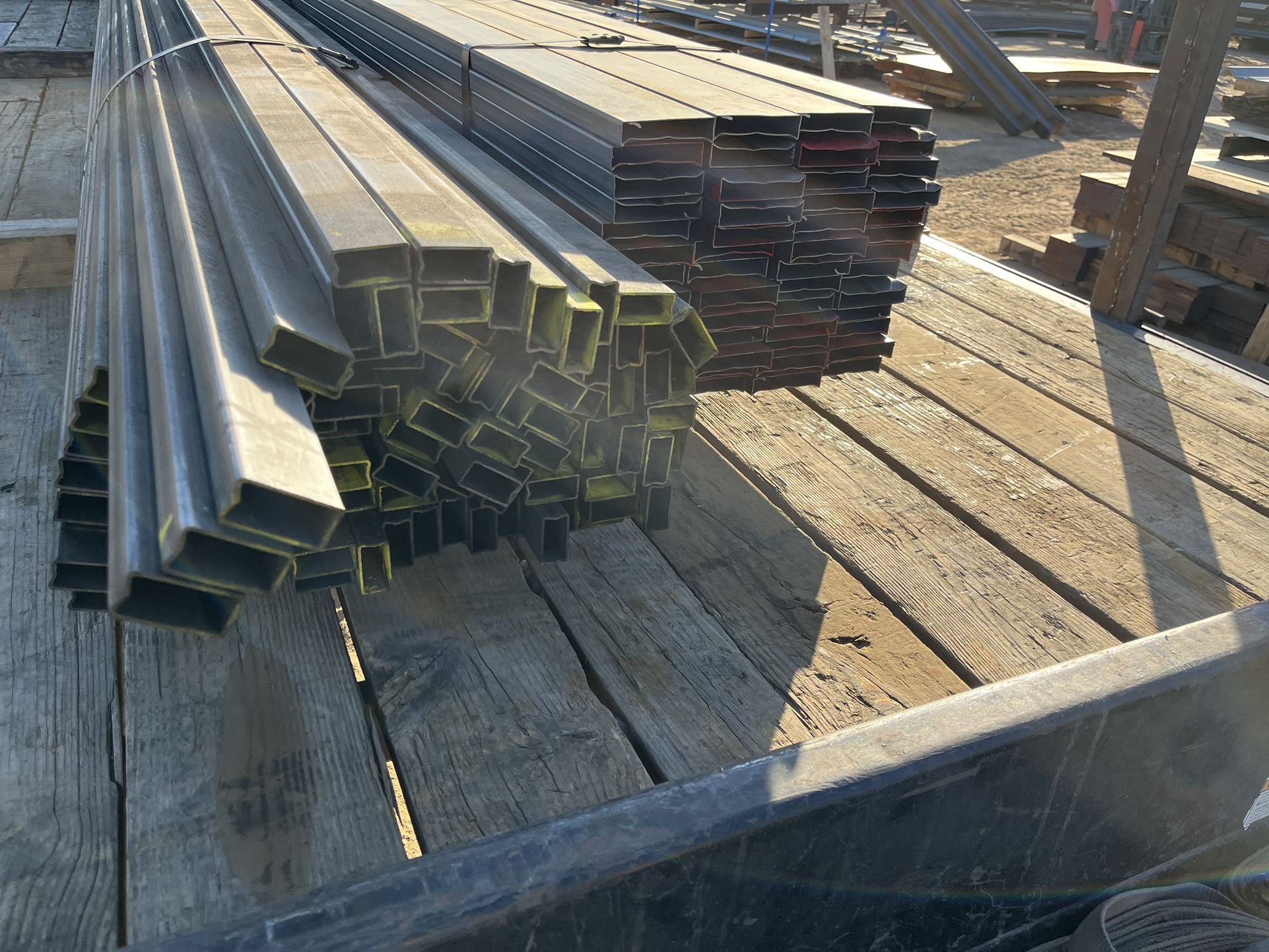 Rectangle Metal Tube 1x2—-1x4 for Sale in Glendale, AZ - OfferUp