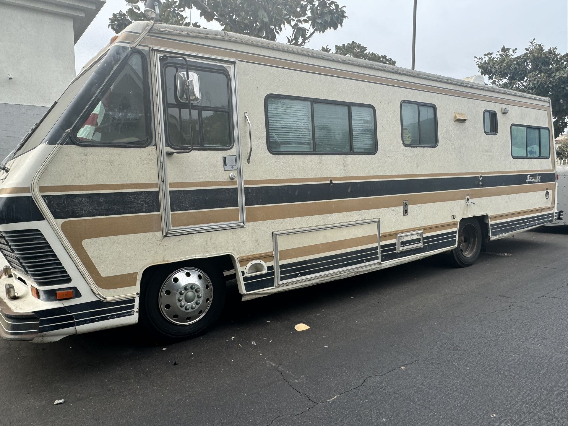 RUNNING RV FOR SALE AS IS $4,000 Non Negotiable for Sale in Los Angeles ...
