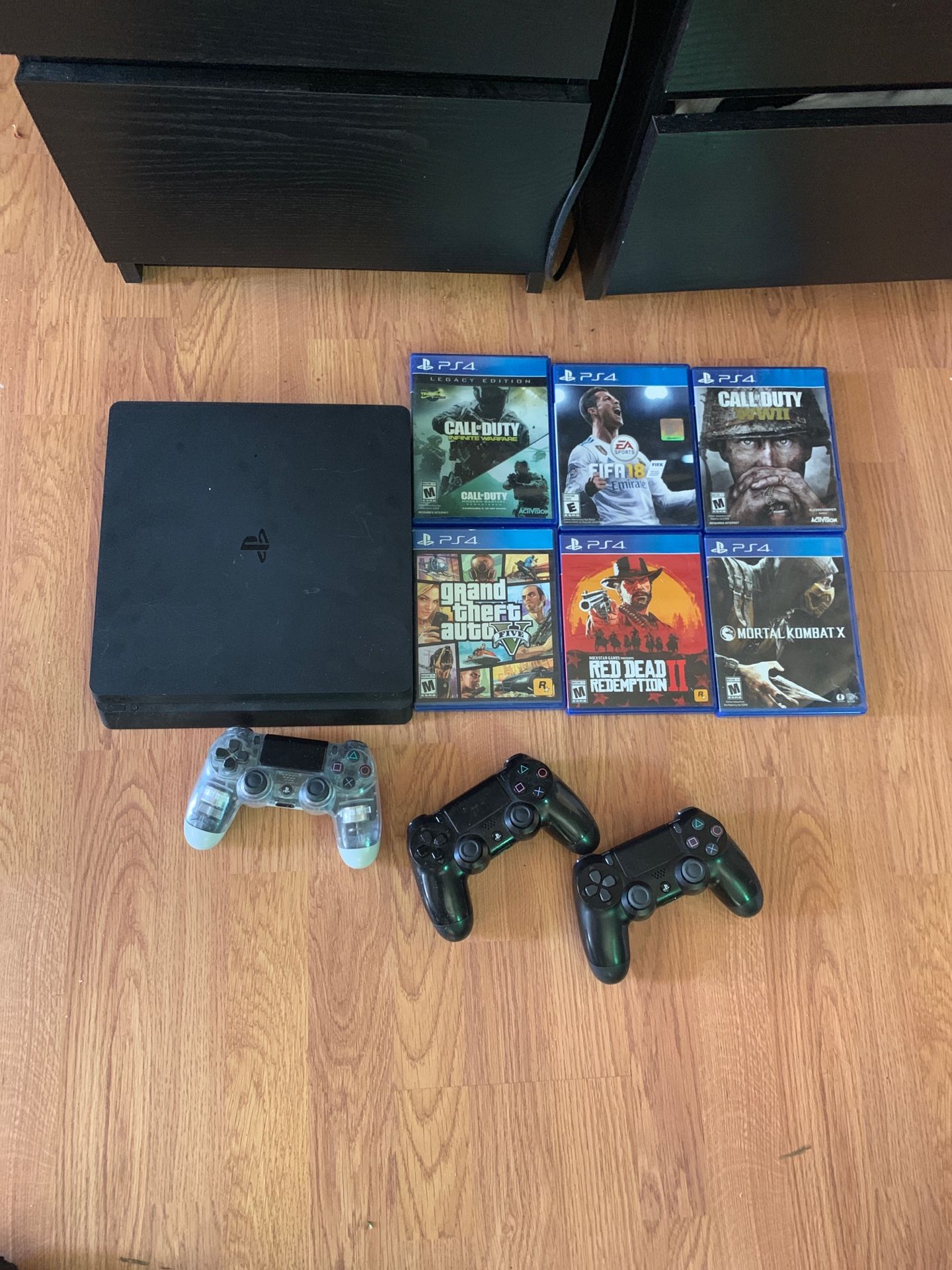 PS4 Slim 1 TB for Sale in Hayward, CA - OfferUp