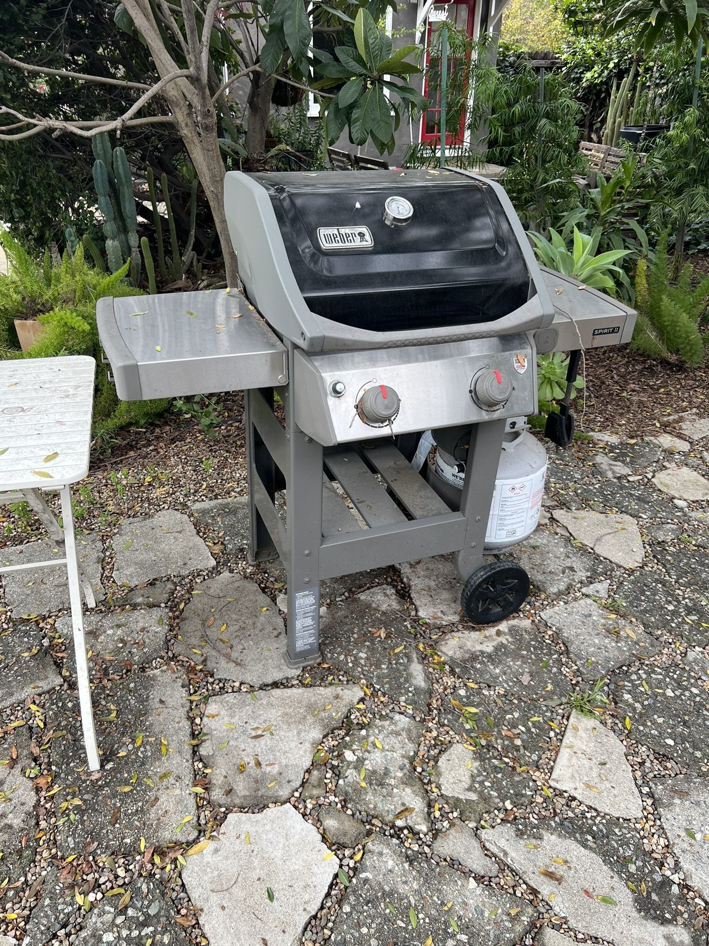 FINAL DROP! Used Weber Spirit II E-210 2-Burner Propane Gas Grill ...
