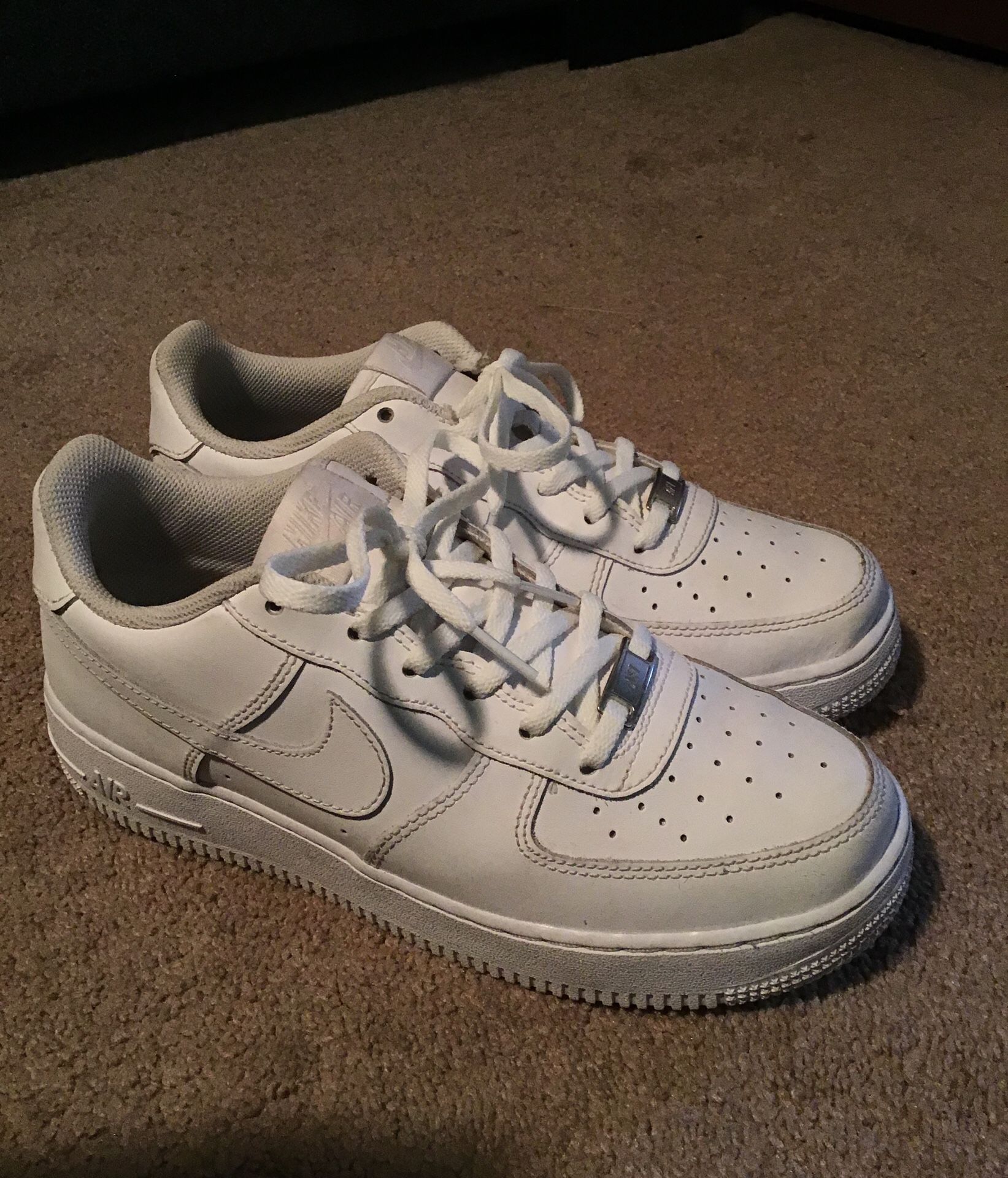 Nike Air Force 1 with crease protectors with a brand new set of laces ...