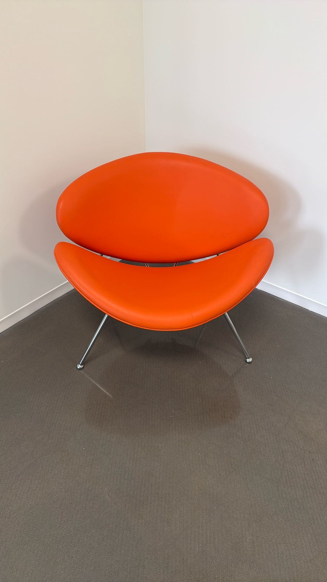 Retro Orange Chair for Sale in Irvine, CA - OfferUp