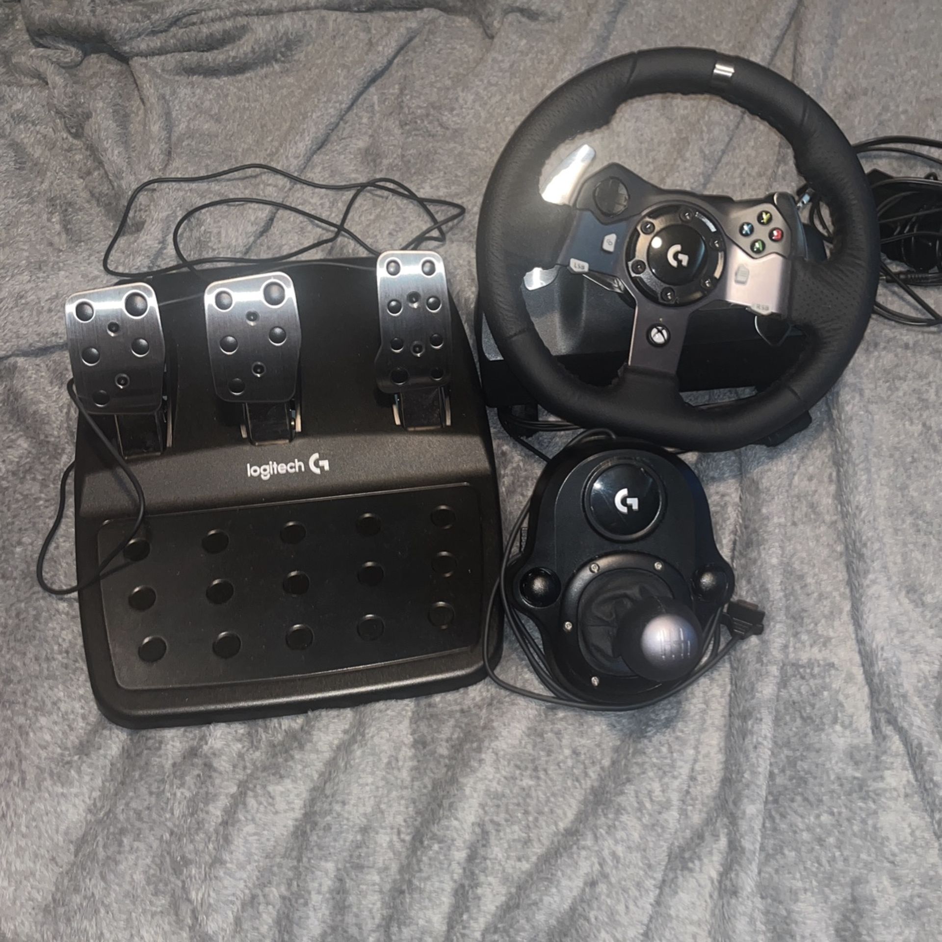 Logitech G920 Racing Wheel and Shifter Bundle for Xbox One and PC for ...
