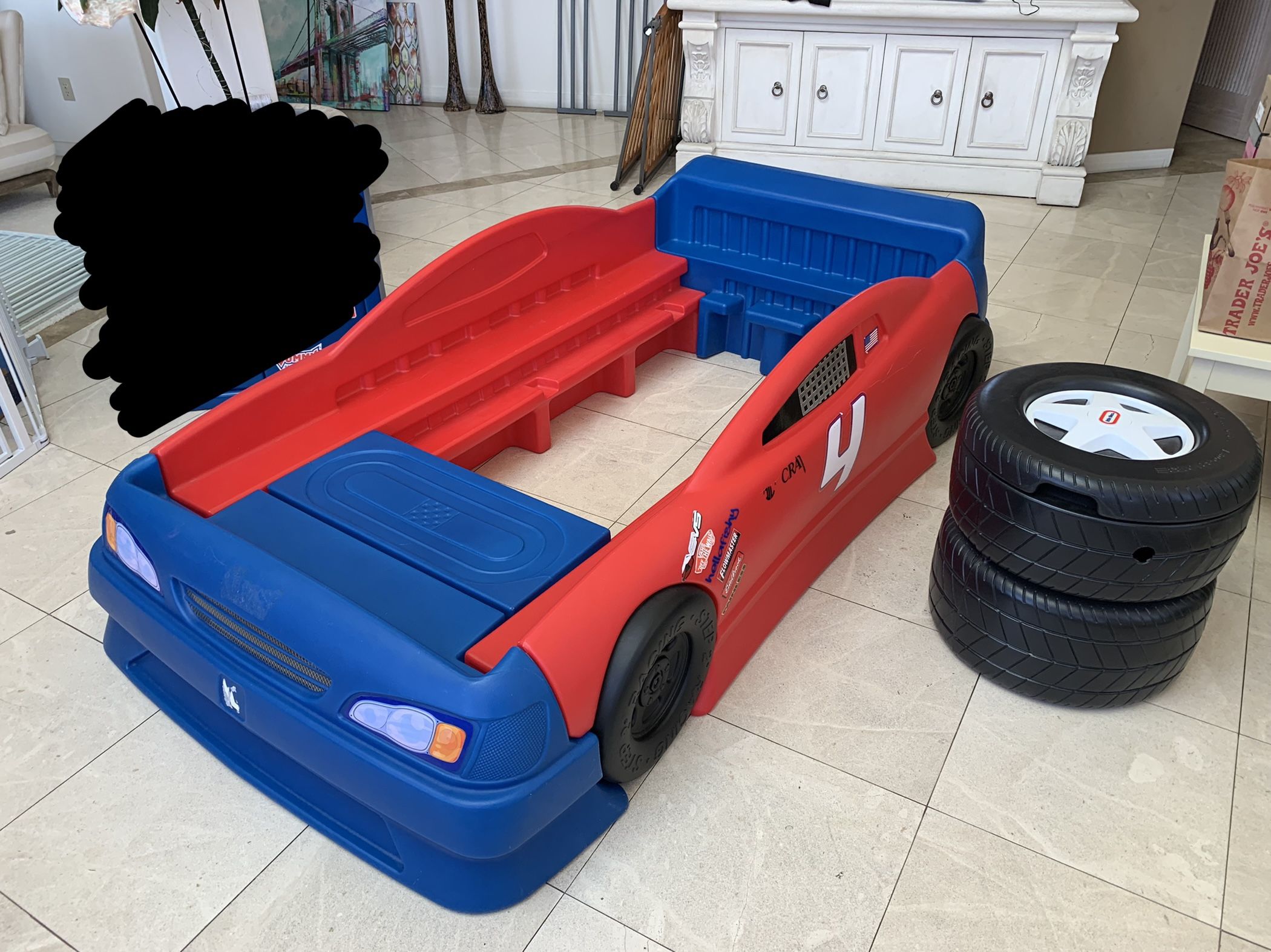 Step 2 Race Car Bed Set!!! for Sale in San Diego, CA - OfferUp