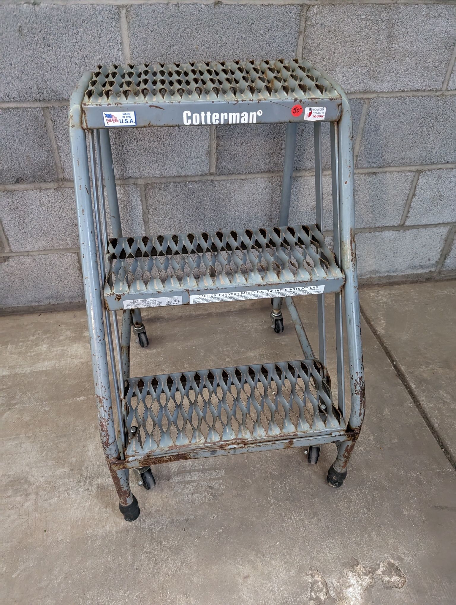 Industrial 3 Step Ladder (locking) for Sale in Phoenix, AZ - OfferUp