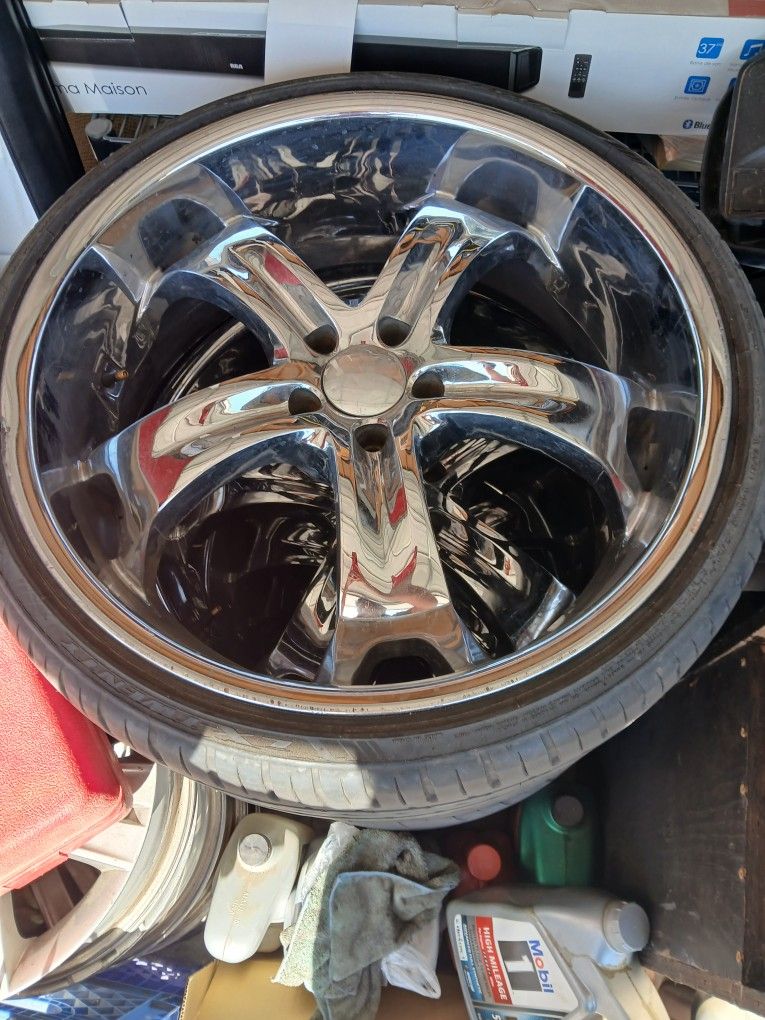 Boss 329 22s Chrome for Sale in Las Vegas, NV - OfferUp
