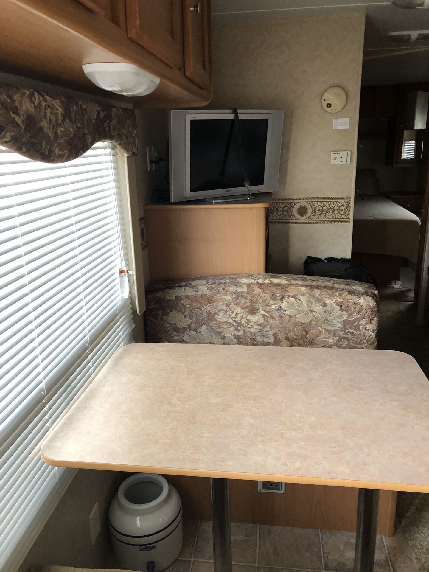 2006 Dutchmen Rv Four Winds Express Lite 28F-GS for Sale in Santee, CA ...